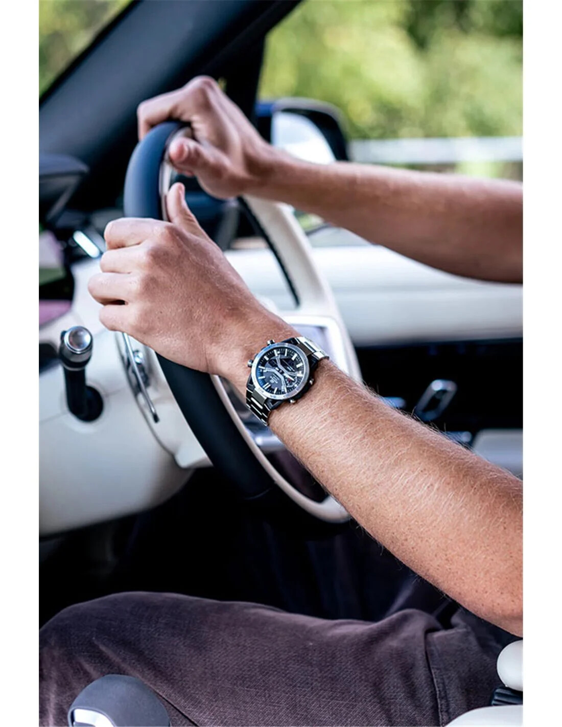 Edifice Bluetooth Solar ECB-2000D-1AEF (663) | Hodinky.cz