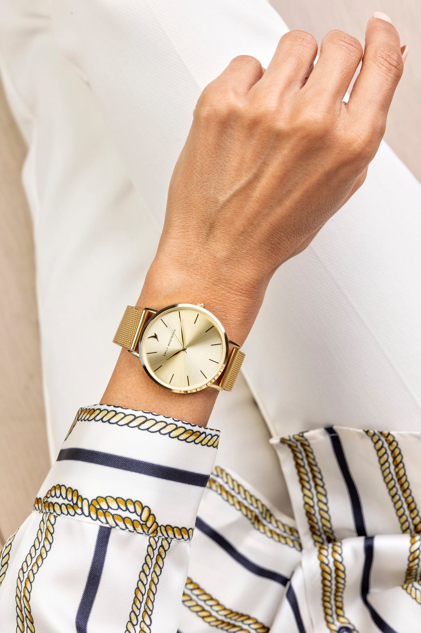 Gold Sunray Mesh Watch EGH-3418 | Vivantis.cz - Hello Gorgeous!