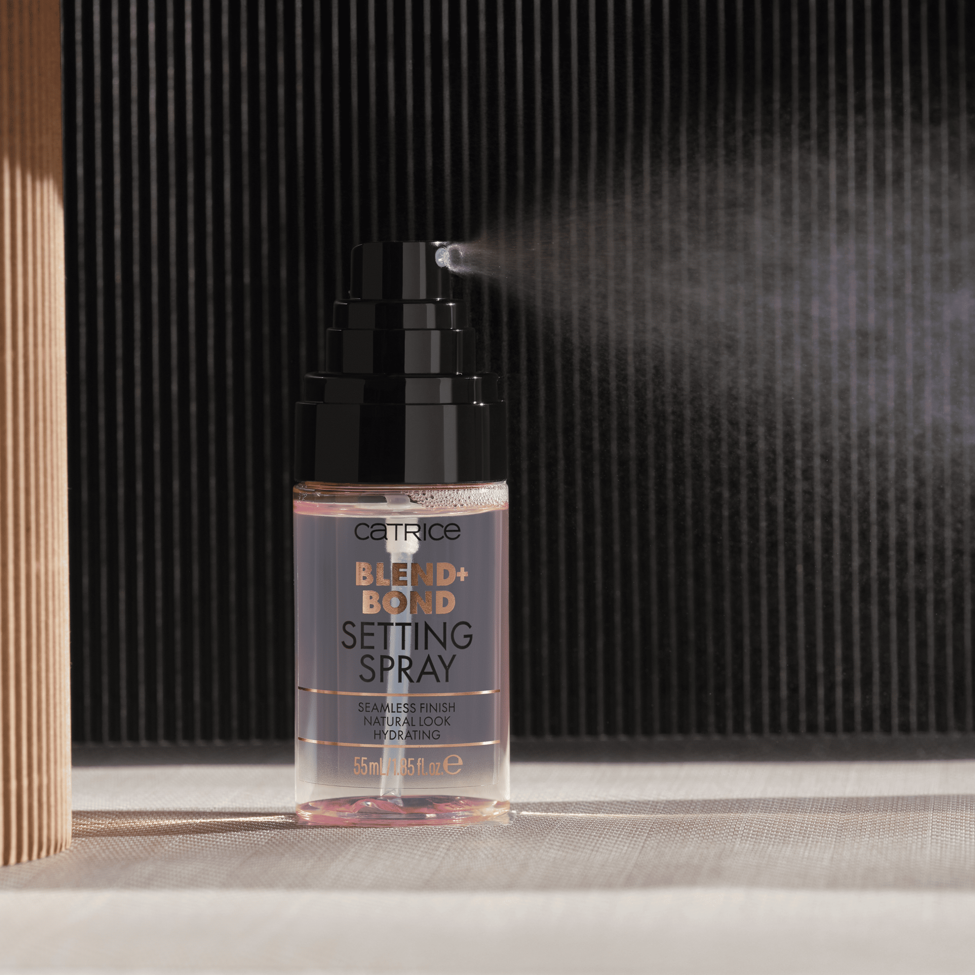 Spray pentru fixarea machiajului Blend + Bond (Setting Spray) 55 ml ...