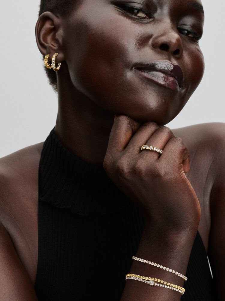 Pozlátené kruhy so žltými krištáľmi Timeless Shine 263851C02 | Vivantis ...