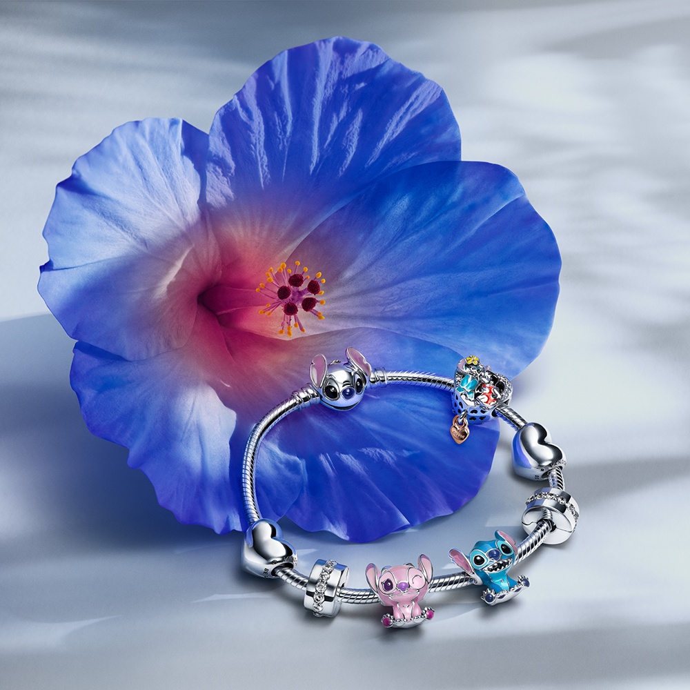 Stříbrný náramek Disney Stitch 593738C01 | Hodinky.cz