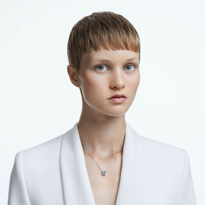 Nadčasový třpytivý náhrdelník s krystaly Swarovski Millenia 5614926 ...