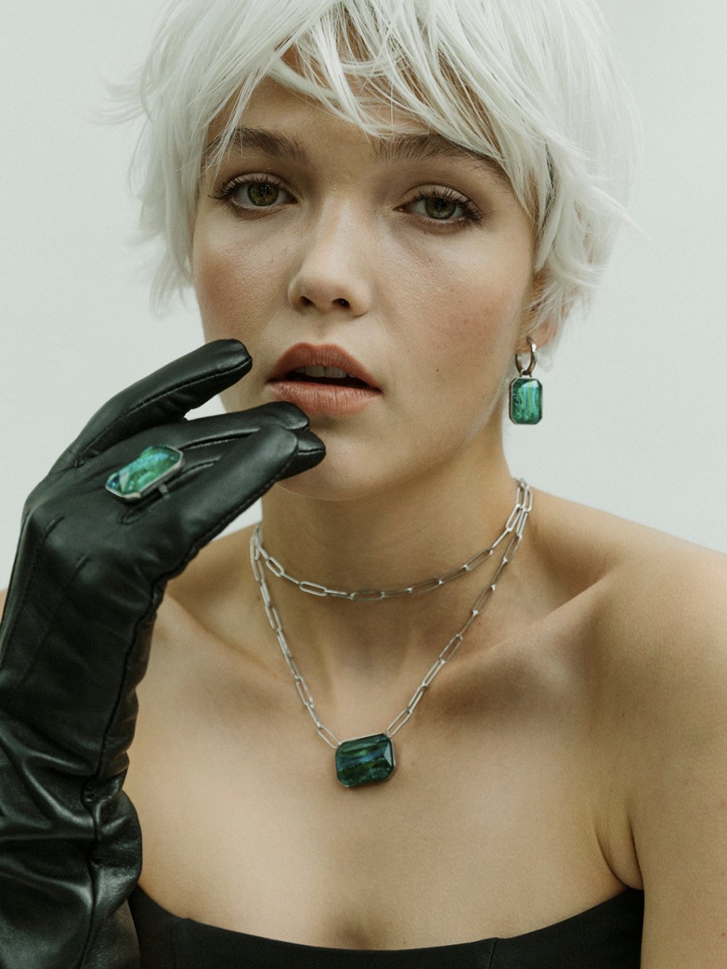 Luxusní ocelový prsten s ručně mačkaným kamenem českého křišťálu ...